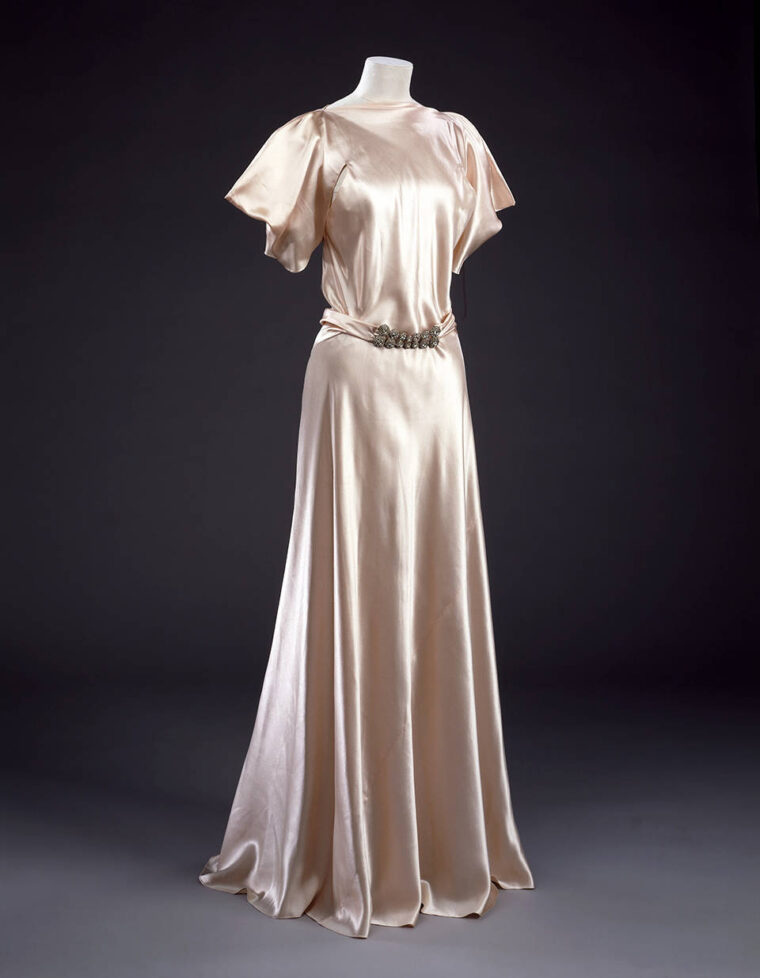 Madame Vionnet: The French designer who revolutionized clothing with ...